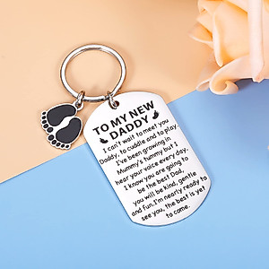 Daddy Dad To Be Gifts New Dad Keychain Gifts for Men First Baby Gift for Dad Daddy Husband Boyfriend from Mom Wife Baby Christmas Pregnancy Announcement Gifts Fathers Day Keepsake from Son Daughter