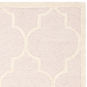 SAFAVIEH Cambridge Collection 4' x 6' Light Pink / Ivory CAM134M Handmade Moroccan Trellis Premium Wool Area Rug