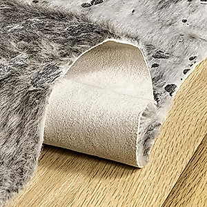 nuLOOM Bravo Spotted Faux Cowhide Area Rug, 5' 9" x 7' 7", Grey