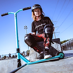 Fuzion Pro Scooters - Stunt Scooter for Kids 8 Years and Up - Perfect for Beginners Boys and Girls - Best Trick Scooter for BMX Freestyle Tricks (2020 Teal)