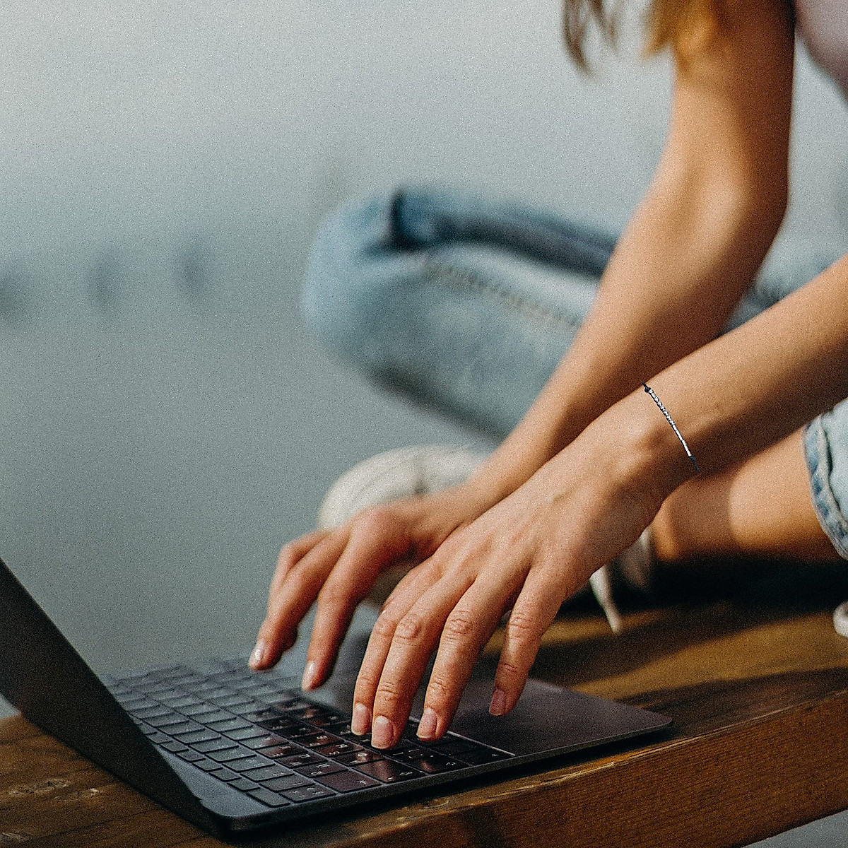 Ldurian Morse Code Bracelet for Women- Fuck Off Inspirational Morse Code Bracelets Ajustable string Bracelet Secret Message Friendship Gifts