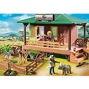Playmobil Ranger Station with Animal Area [Amazon Exclusive]