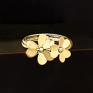 Ross-Simons Italian 14kt Yellow Gold Flower Ring. Size 7