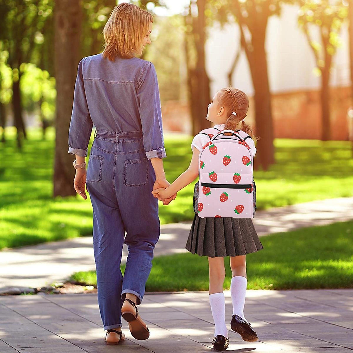 JAVENPROEQT School Backpack For Girls Boys, Kawaii Strawberry Pink Patterns Casual Bookbag With Water Bottle Pocket
