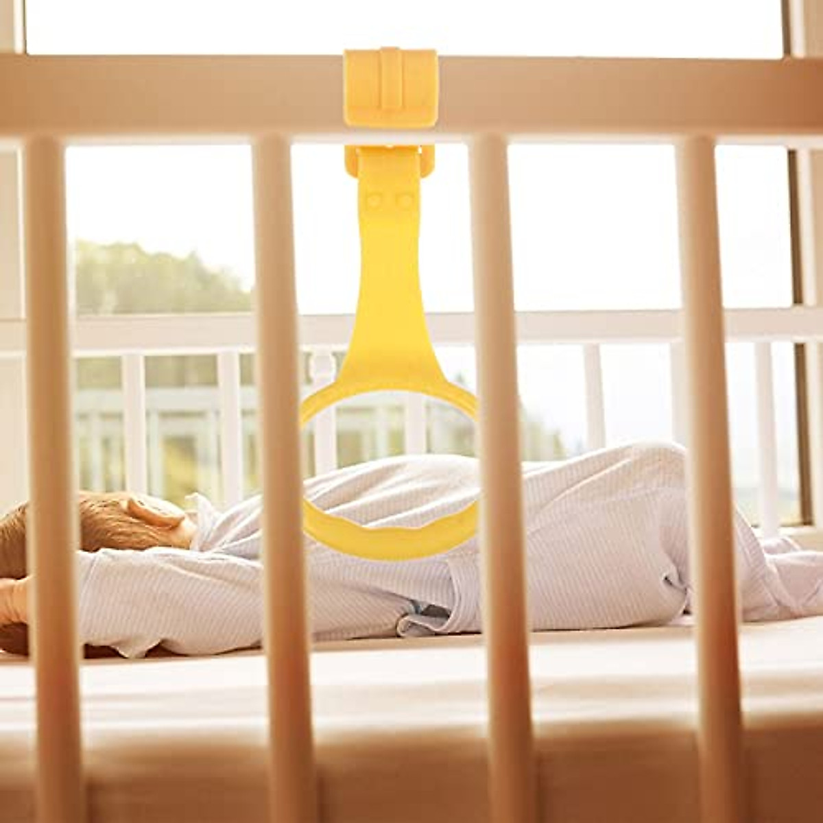 Kisangel Baby Crib Pull Ring Baby Toddler Walking Assistant Pull Up Ring Safety Activity Gym Toys for Baby Toddler Infant Parents Random Color 4pcs