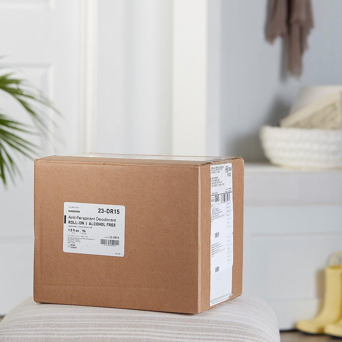 McKesson Antiperspirant Deodorant Roll-On Stick [Pack of 1] Mini Travel Size, Alcohol-Free, Fresh Scent, 1.5 fl oz
