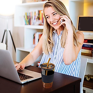 Faynore 16oz Glass Tumbler Colored Glass Cups with Lids and Straws, Drinking Glasses for Juice Beverages Iced Coffee Tea Smoothie Soda Milk (Amber)