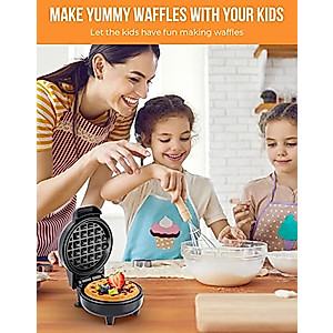 Mini Waffle Maker, Small Waffles Iron Keto Chaffles Single Compact Design Nonstick, Breakfast, Snacks, Hash Browns, 4 Inch Gray 550W BLAZANT