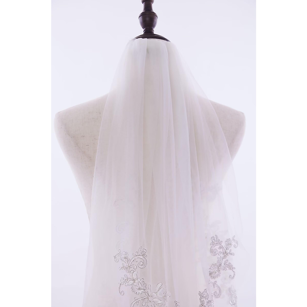 Pefantal Short 2 Tier Wedding Bridal Veils With Comb for brides Ivory Soft Lace Veils(21/29inch)