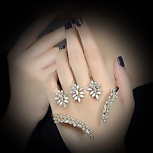 Aprilery Hand Palm Statement Ring for Women, Fashion Adjustable Multiple Finger Ring CZ Crystal Hand Cuff Bracelet Cocktail Costume Wedding Party Jewelry Ring Gifts for Her (Gold Palm, One Size)