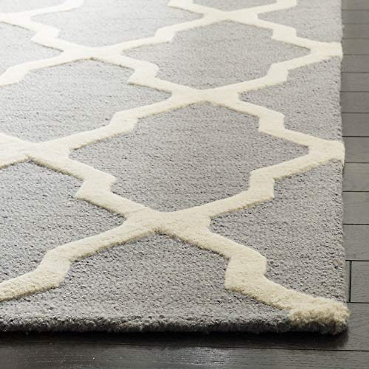 SAFAVIEH Cambridge Collection 8' x 10' Silver / Ivory CAM121D Handmade Trellis Premium Wool Area Rug