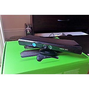 Microsoft Xbox 360 S 250GB System Kinect Bundle