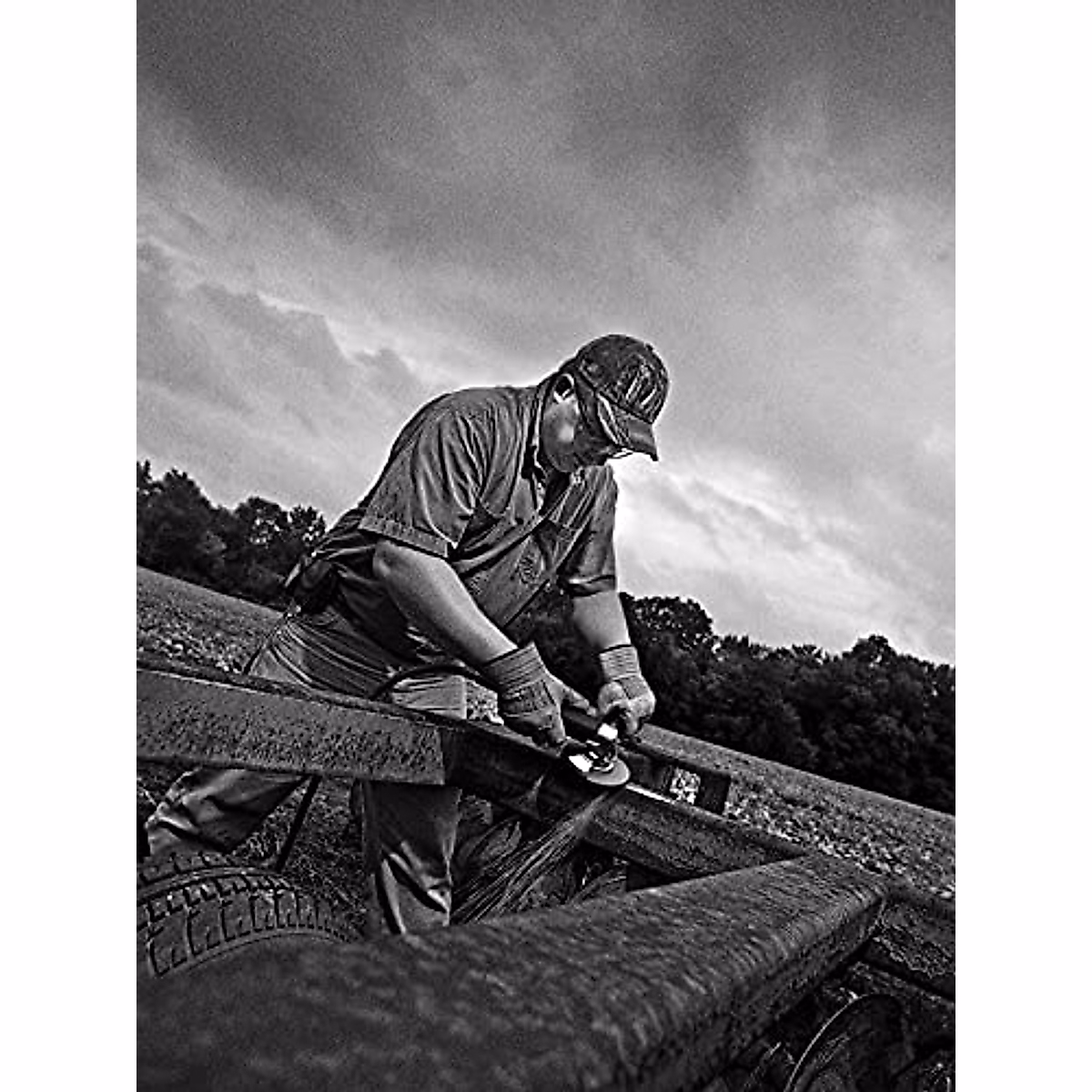 Ingersoll Rand 422G Edge Series 5" Air Angle Grinder, Powerful 1.0 HP Motor, Locking Lever with Tease Throttle, Front Exhaust, Anti Vibration Hand Grip, Black