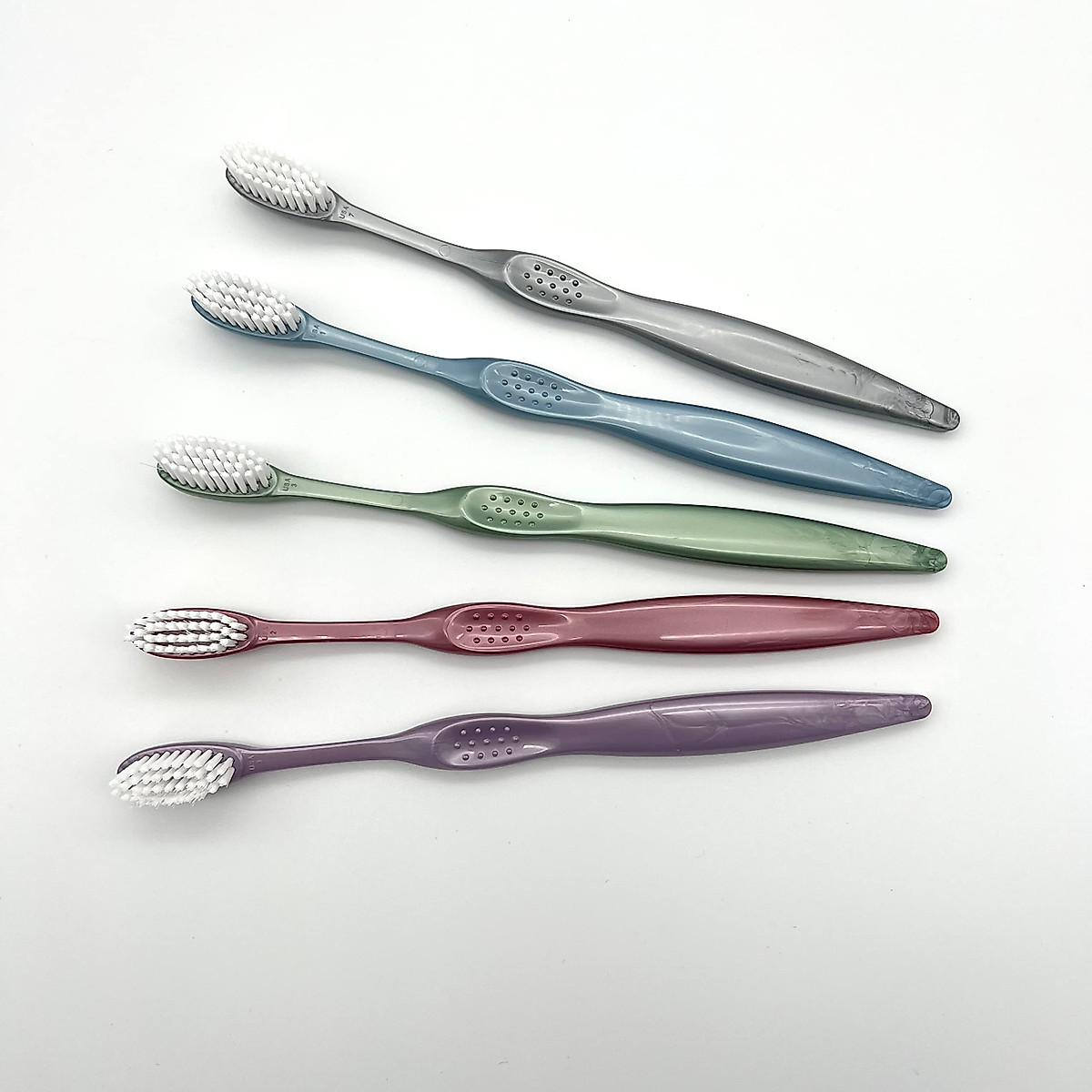 Tess Oral Health 3920C Concept Curve Soft Bristle, Pearlescent Toothbrush (1 Dozen) - Elevate Your Dental Care Experience
