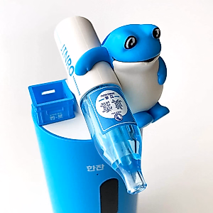 Jinro Soju Dispenser with 2 pcs of Soju Glasses, Automatic Drink Dispenser for Soju Only, Classic Soju Brand Merch, Korean Soju, Funny Gifts, Silicone Tube 2 Sizes, C-TYPE Charging [OFFICIAL LICENSE]