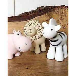 Tikiri My First Safari Lion Natural Rubber Rattle (Brown)