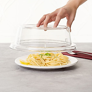 Restaurantware Cater Tek 8.5 Inch Polycarbonate Plate Cover 1 Shatterproof Dish Cover - Dishwashable For 8-Inch Plates Clear Plastic Splatter Cover Finger Hole Design Endures Up To 210F