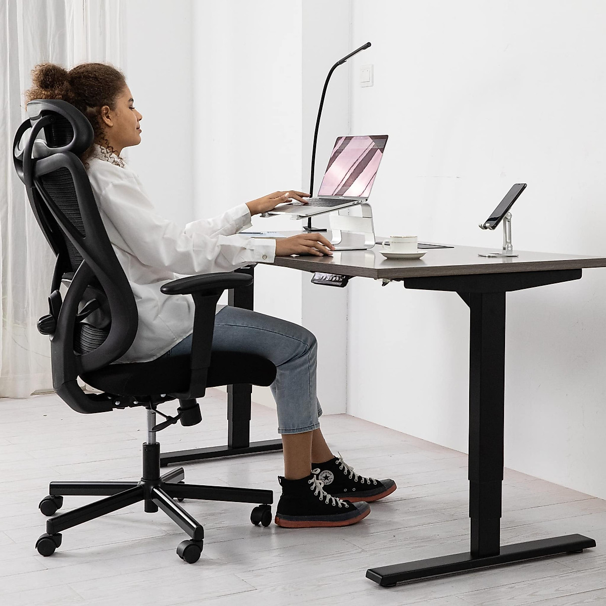Progressive Desk Ergonomic Office mesh Chair with Cushion seat and armrest. Fully Adjustable and Reclining - Apex Glyder