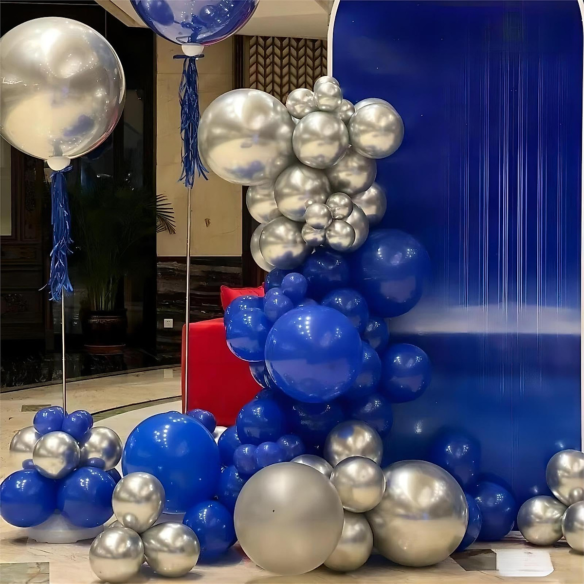 130pcs Royal Blue and Silver Balloons Garland Arch Kit, 18 12 10 5 Inch Different Sizes Pack Blue Silver Latex Balloon for Wedding Bachelor Birthday Christmas Party Garland Decoration