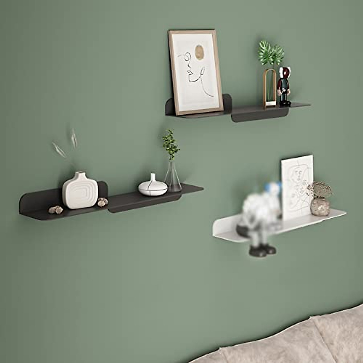 Nordic Style Wrought Iron Shelf on The Wall, Wall-Mounted Bookshelf, One-Word Storage Partition, Suitable for Living Room, Bedroom, Bathroom, Kitchen, Black