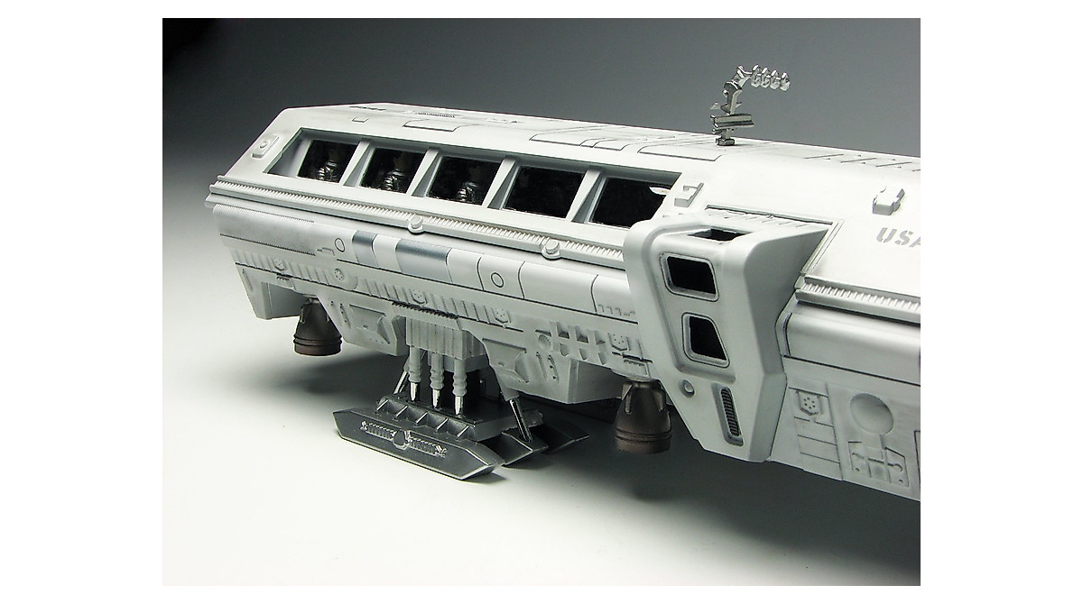 Moebius 1:55 Moon Bus Model Kit - Accurate Replica of 2001 Odyssey