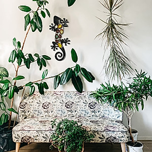 LIFFY Metal Gecko Wall Art Decor, 18 Inches Large Hang Sculpture for Outdoor Patio Decor, Camper Decorations for Inside, Garden Art Lizard for Bedroom, Living Room, Fence, Yard