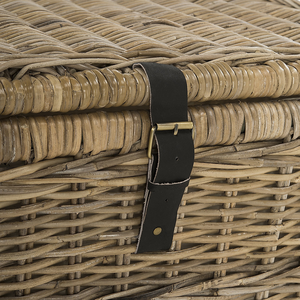 happimess HPM9001C Caden 30" Wicker Storage Trunk, Collapsible for flat storage, Rattan-Kubusoft Gray, Coastal for Office, Dorm Room-LivingRoom, Bedroom, Dining Room, Natural