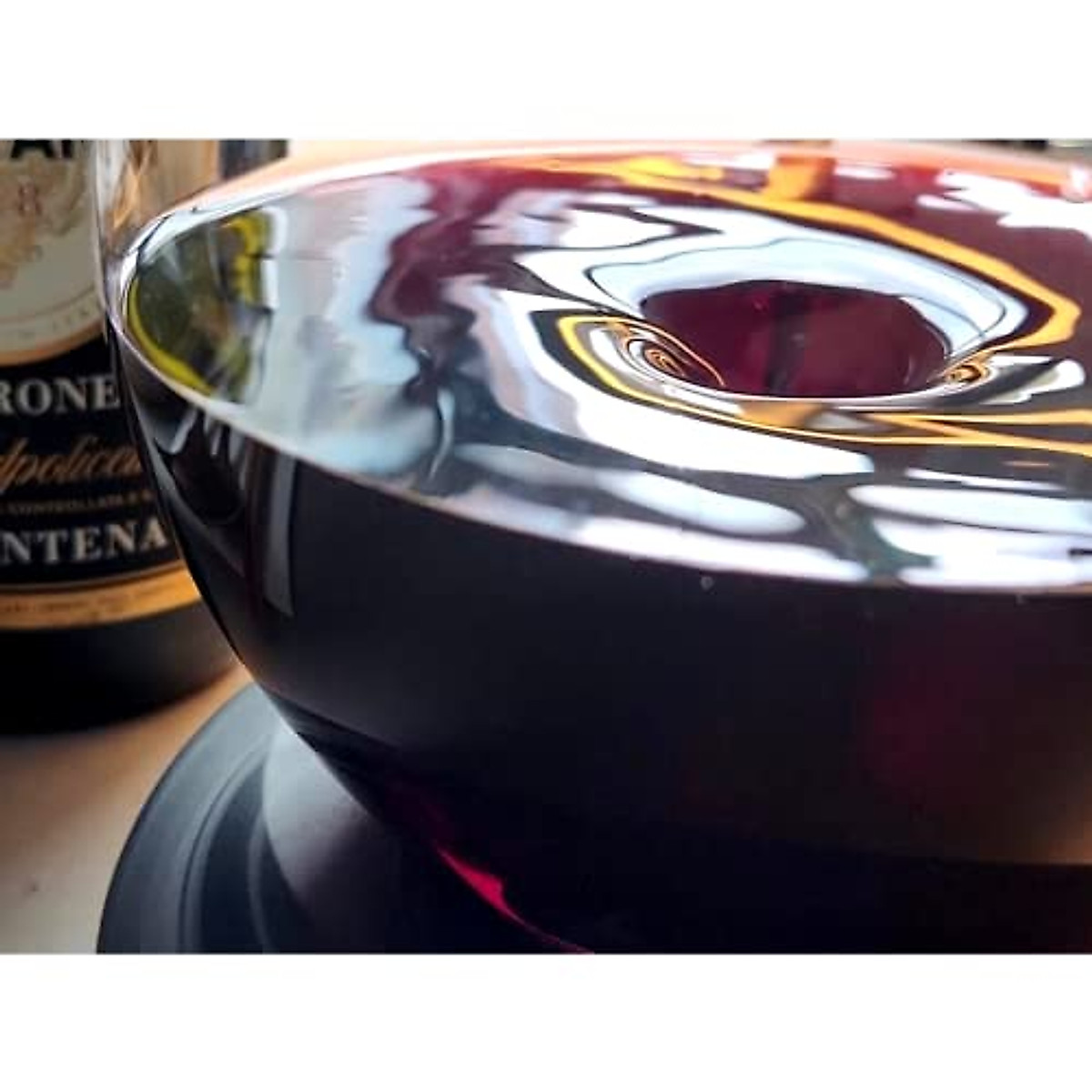 MAYU Glass Wine Aerator Decanter Pitcher - Swirling Wine Decanter, Aerator Wine Glass - Red Wine Aerator/Red Wine Decanter, At Home Wine Decanters - Sensor Technology Wine Decanter with Aerator - 1.5L