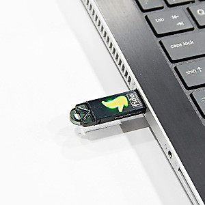 VinCSS FIDO2 Touch1 - Two Factor Authentication/Passwordless USB Security Key, USB-A Ports, FIDO2 Certified (Yellow)