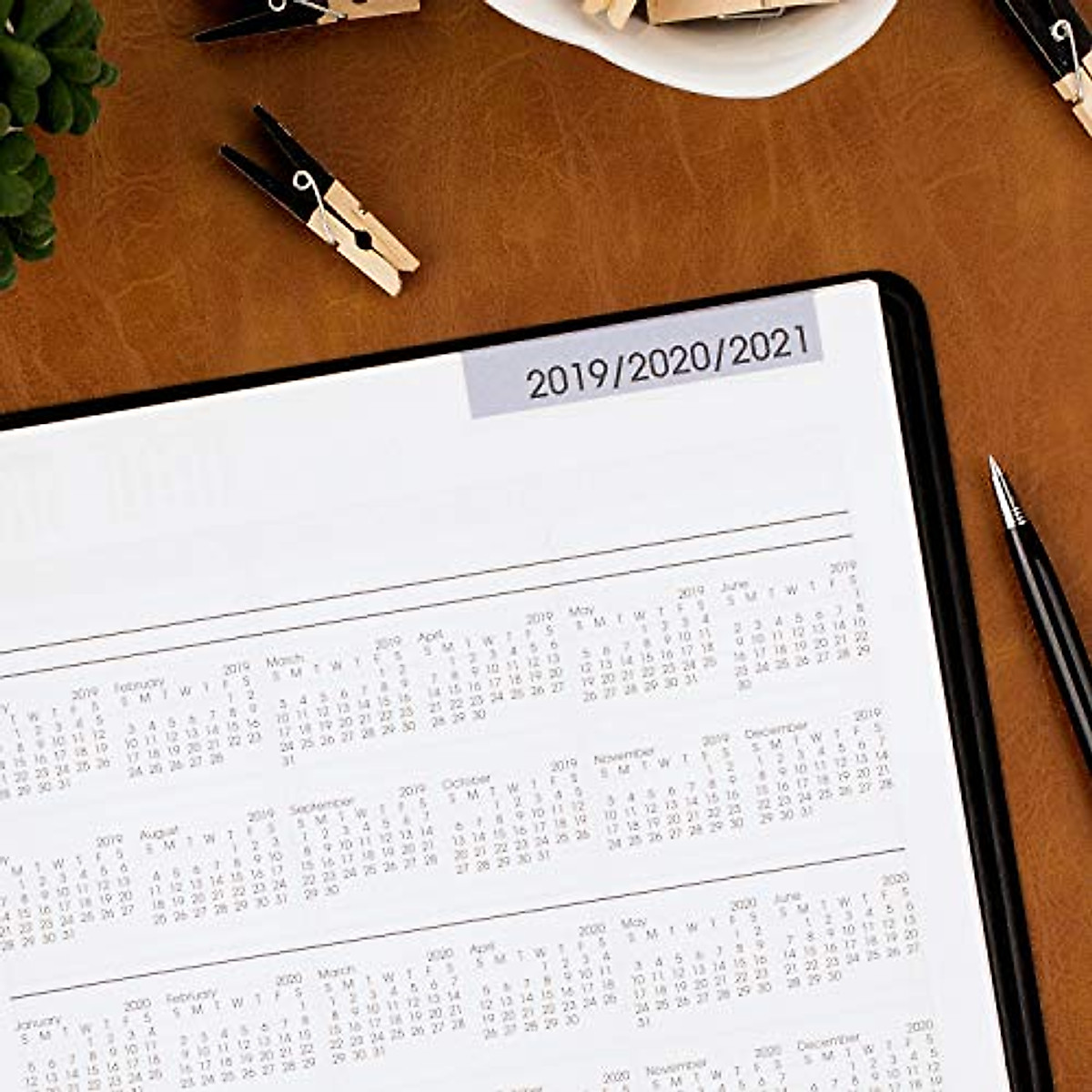 AT-A-GLANCE 2020 Weekly Appointment Book/Planner, DayMinder, 8" x 11", Large, Black (G52000)