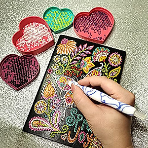 Diamond Painting Bead Sorting Trays, Diamond Art Tray, Small Storage Container Boxes for Small Items Things Small Parts with Hinged Lid,Heart Plastic Gift Box,Small Plastic Boxes 6PC