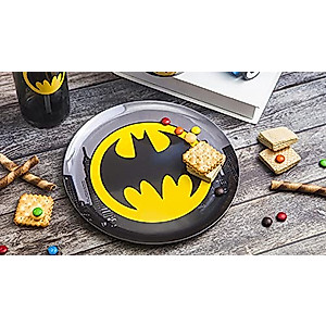Zak Designs DC Comics Dinnerware 3 Piece Set Includes Plate, Bowl, and Water Bottle, Non-BPA, Made of Durable Material and Perfect for Fans (18/8 Stainless Steel, Batman)