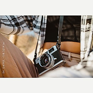 Evergreen Genuine Leather Minimalist Neck Shoulder Slim Camera Strap (Black, 38")