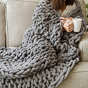 Houseables Chunky Knit Blanket, Crochet Throw, Big Yarn Blankets, 50x60 Inch, Grey, Soft, Large, Chenille, Thick Hand Knitted Cable Throws, Braided, Knotted, Woven, Handmade Knot for Couch, Bed