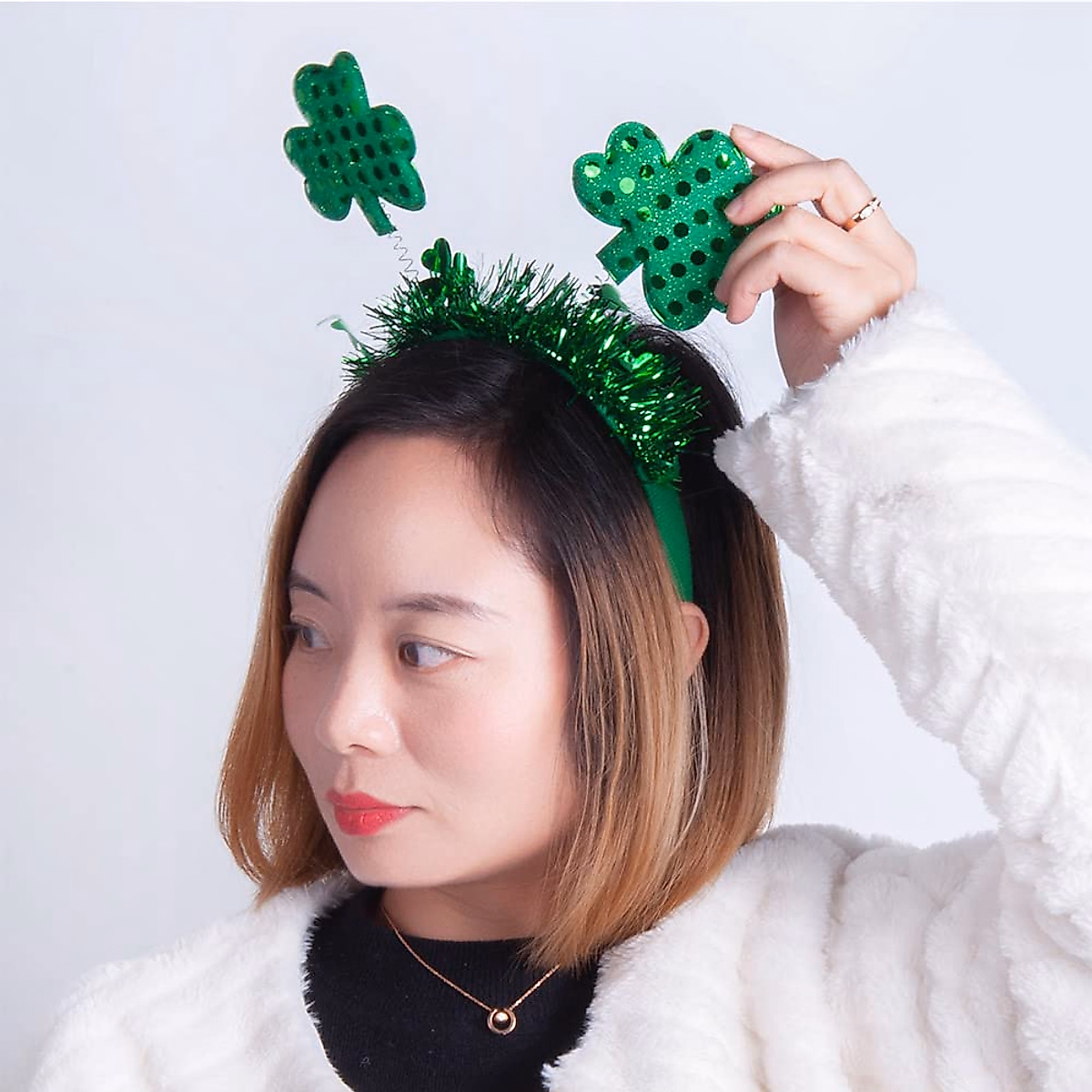 St. Patrick's Day Headband Green Shamrock Hair Band Hair Accessories Green Sequins Clover Irish Hair Band Hair Ornament Party Decorations Hair Supplies for Women Girls Cute Glitter Hair Hoop 1Pcs