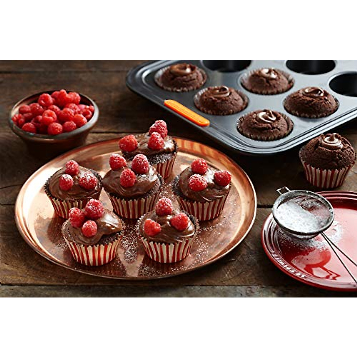 LE CREUSET 12 Cup Muffin Tray, 1 Each