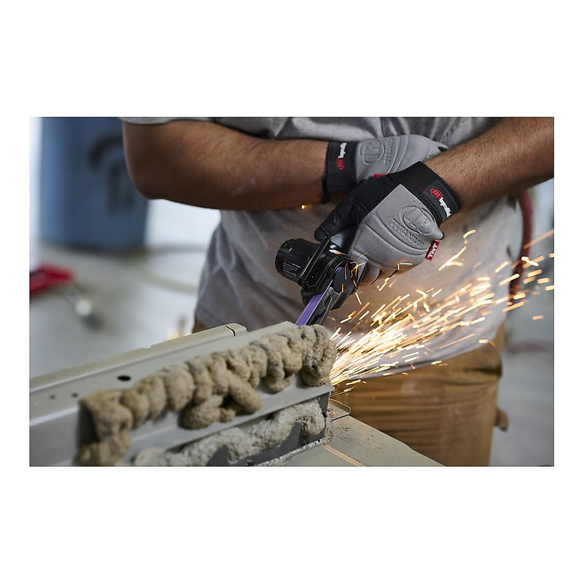 Ingersoll Rand 360-418 - Air Belt Sander, 1/2"x18" 20,000 RPM, 4700 SFPM, 0.6 HP