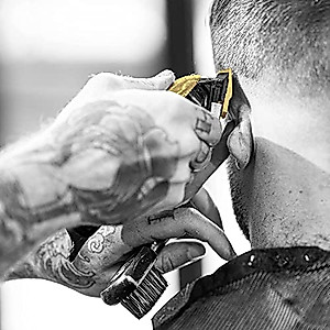 Wahl Professional 5 Star Gold Cordless Magic Clip Hair Clipper with 100+ Minute Run Time for Professional Barbers and Stylists - Model 8148-700