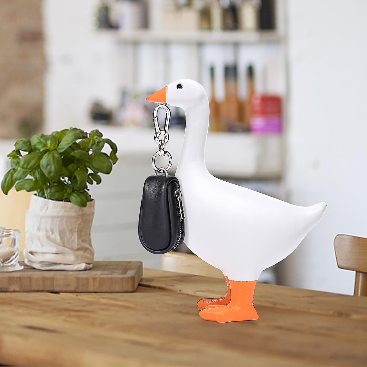 Goose Magnetic Key Holder, Resin Goose Duck Figurine Statue Magnetic Tool Holder, Cute Animal Figurines Key Holder, Hanging Storage Rack Ornament, Animal Figurines Key Storage Rack for(Orange)