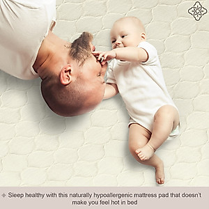 Bioweaves 100% Organic Cotton Mattress Pad Cover, GOTS Certified Cooling Quilted Fitted Mattress Topper & Protector with Soft Cotton Wadding - 20 Inch Deep Pocket, California King