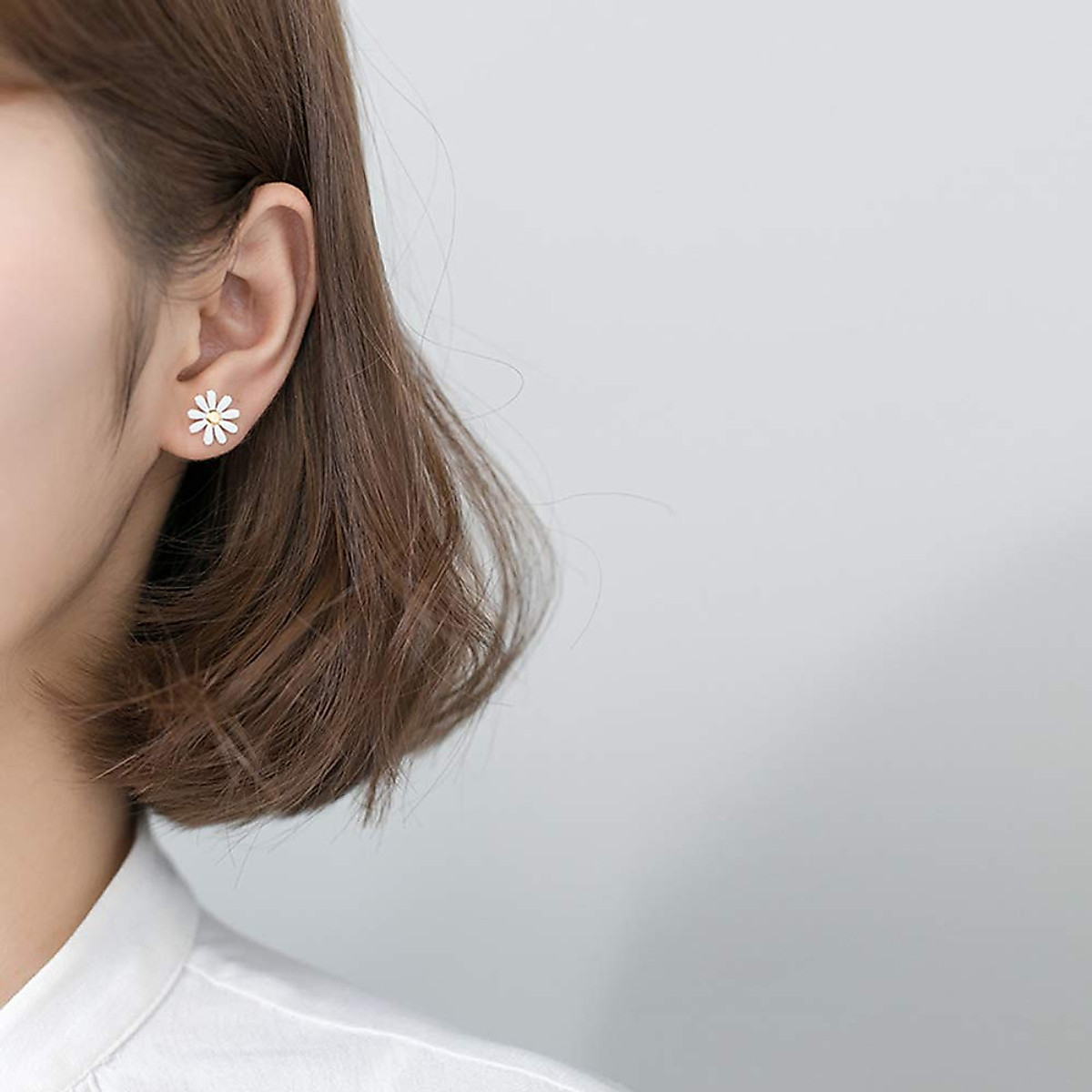 Flower Earring Stud, Mariafashion Sterling Silver Two-Tone White Daisy Flower Earrings Hypoallergenic Post Earrings for Women Girls Kids