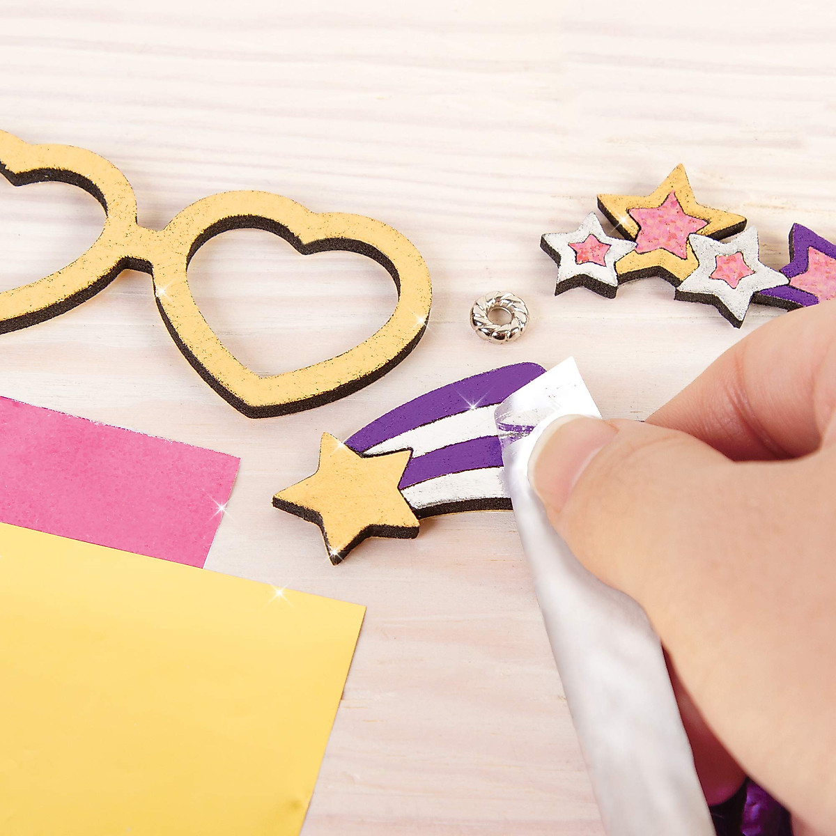 Make It Real DIY Cuddle Mob Kit - Create 4 Adorable Pom Pom Characters with 36 Pieces - All-in-One Arts & Crafts Set for Tweens & Girls - Fun, Skill-Building Craft for Kids Ages 8+ Creative Gift