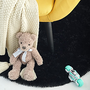 ISEAU Oval Fluffy Rug Carpets, Modern Plush Shaggy Area Rug for Kids Bedroom Extra Comfy Cute Nursery Rug Bedside Rug for Boys Girls Room Home Decor Mats, 2.6 x 5.3ft, Black