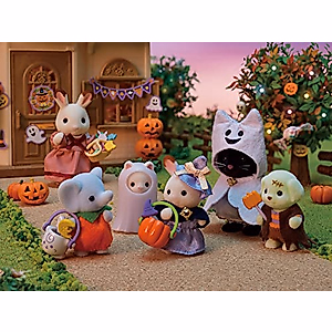 Calico Critters Trick or Treat Parade, Limited Edition Seasonal Halloween Set with 5 Collectible Figures and Costume Accessories
