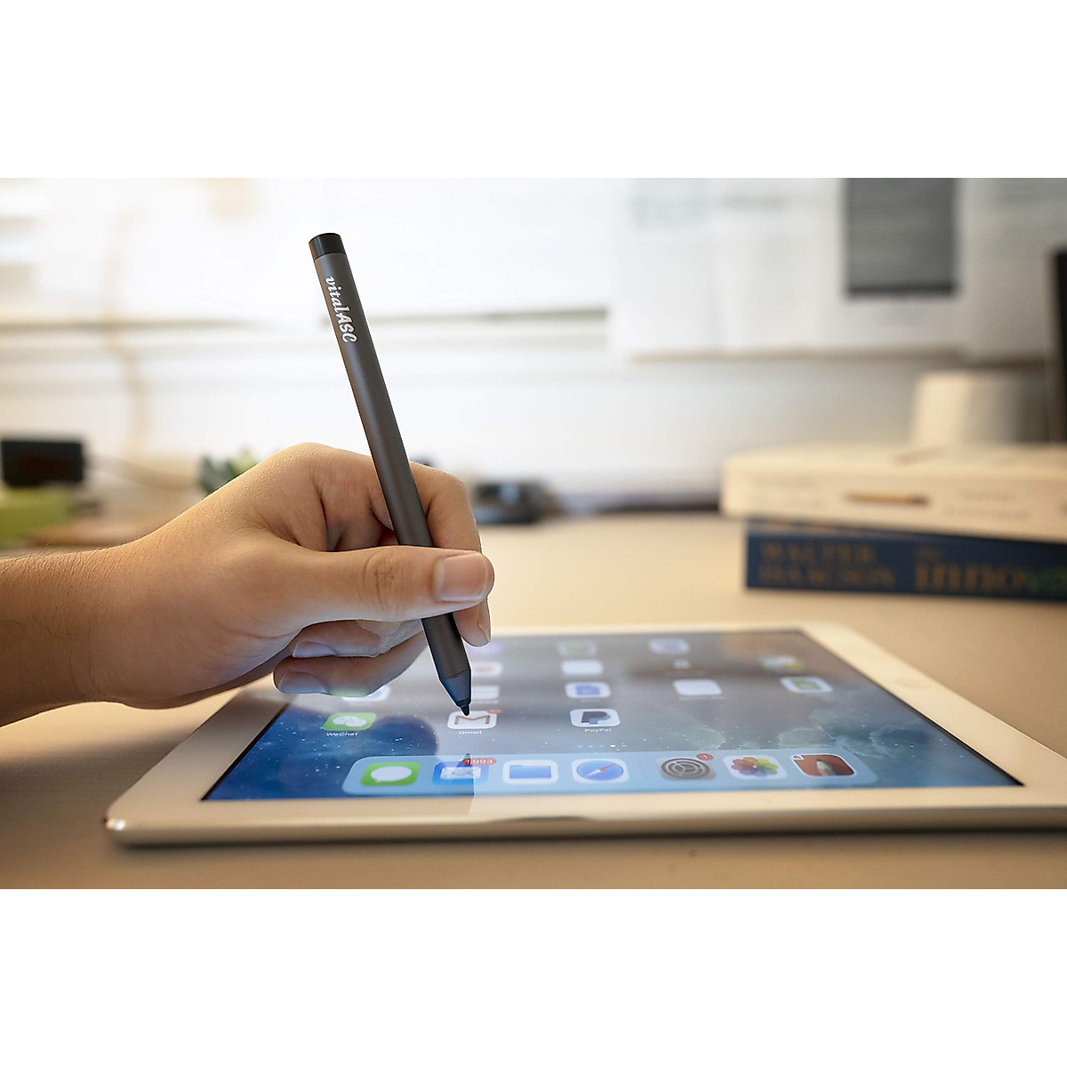 Stylus for Apple iPad, Active Digital Pen for iPads After 2018, iPad 6/7 / Pro 3-12.9" 3rd Gen/Pro 3-11" 1st Gen/Pro 12.9" - 4th Gen/Pro 11" - 2nd Gen/Air - 3rd Gen/Mini - 5th Gen