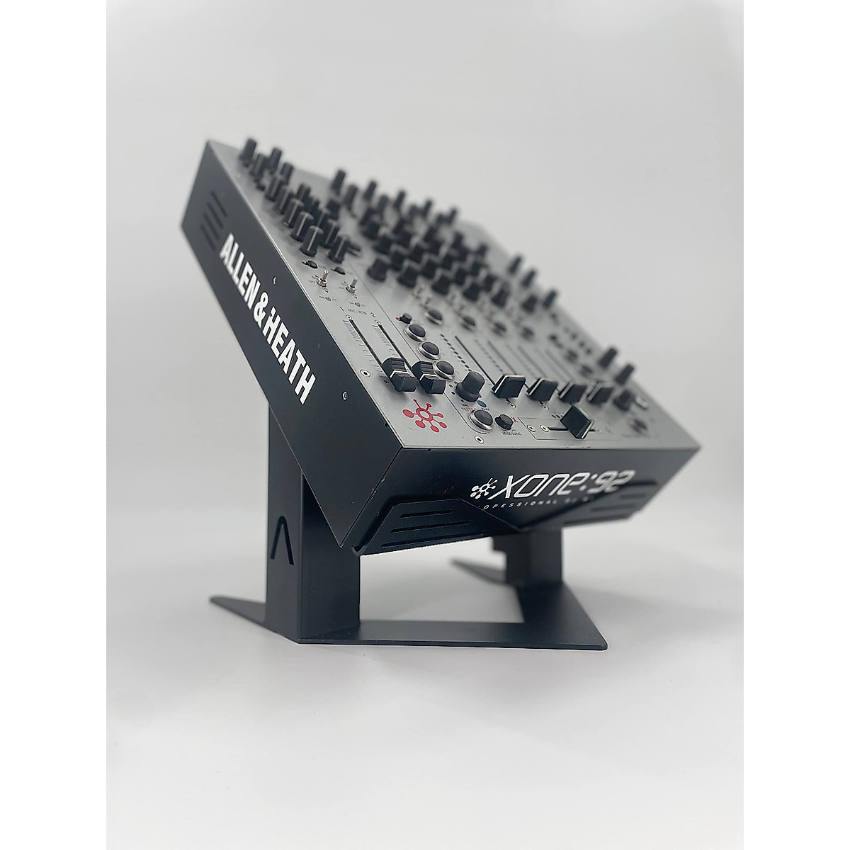 DJ MIxer and Synth Stand