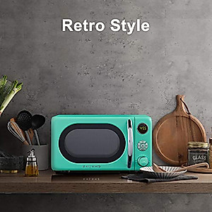 Galanz GLCMKA07GNR-07 Retro Microwave Oven, LED Lighting, Pull Handle Design, Child Lock, Surf Green, 0.7 cu ft