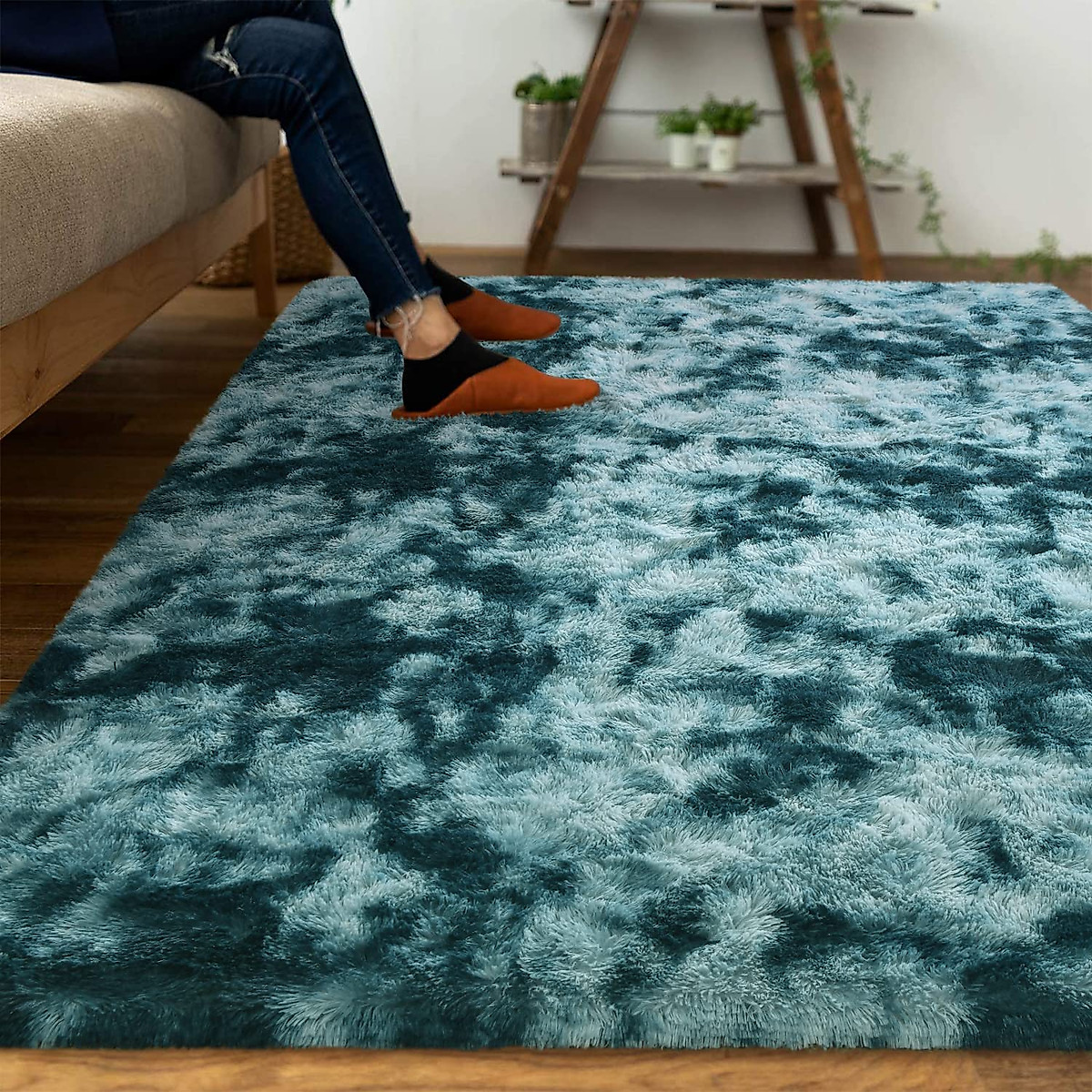 DweIke Fluffy Modern Area Rugs for Living Room Bedroom, 3x5 ft Plush High Pile Rug for Kids Girls Room Nursery Home Decor, Upgrade Non-Slip Girls Bedroom Soft Indoor Rug, Tie-Dyed Peacock Blue