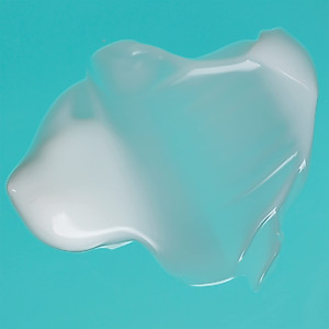 Selfless by Hyram Niacinamide & Maracujá Daily Barrier Support. A Daily Gel Cream to Hydrate and Strengthen. For Oily, Acne-Prone Skin (1.7 oz)