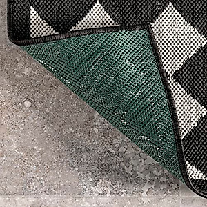 nuLOOM Valery Checkered Indoor/Outdoor Area Rug, 5' x 8', Black and White